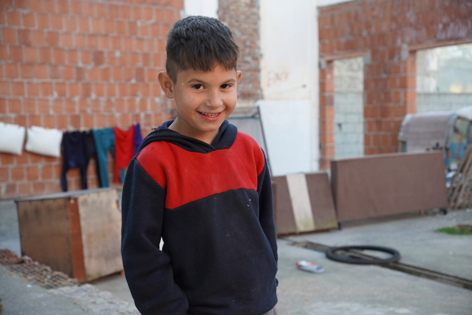 Her får albanske romaer mod og mulighed for en ny start - BDM